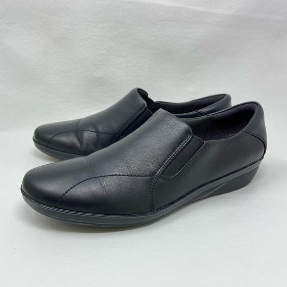 Clarks | Shoes | Clarks Collection Soft Cushion Black Leather Slip On ...